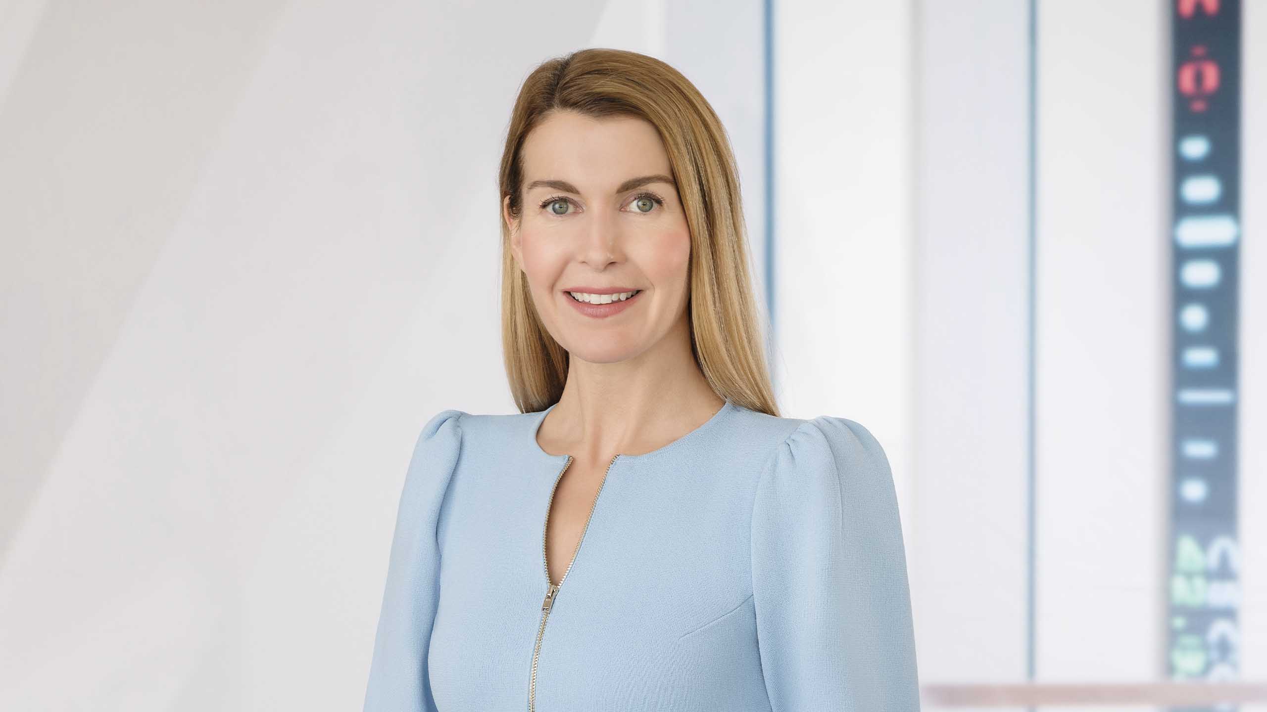 Candice Stack | PIMCO