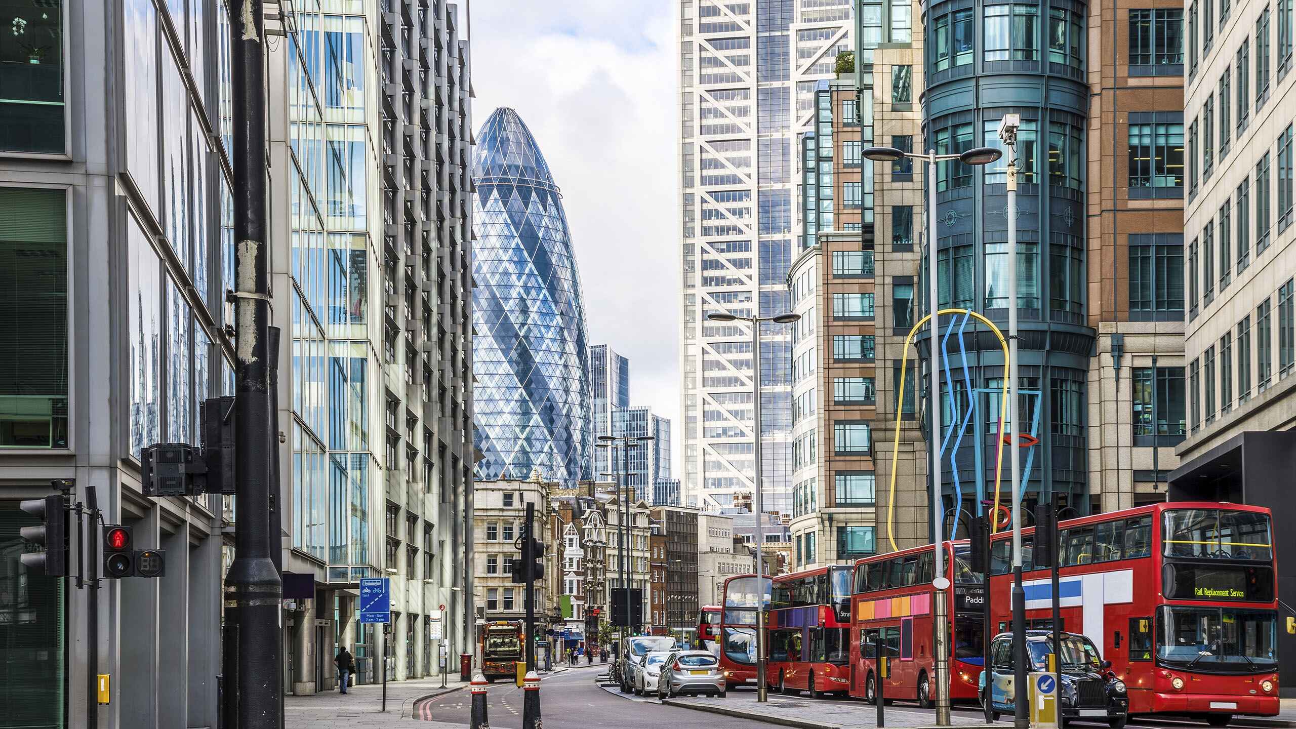 Europe’s Economy Facing Short- and Long-Term Headwinds | PIMCO