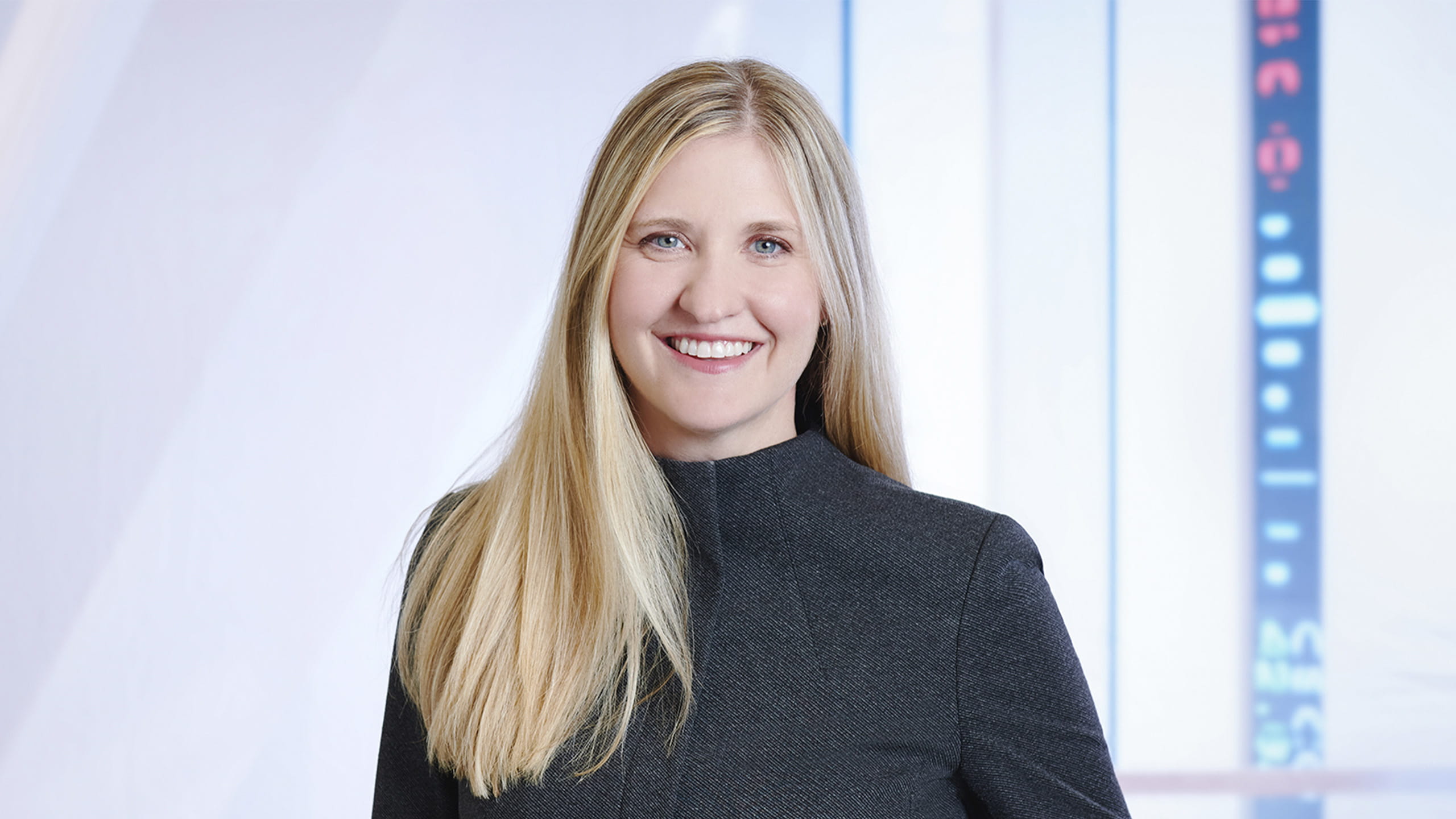 Carrie Peterson-Brown | PIMCO