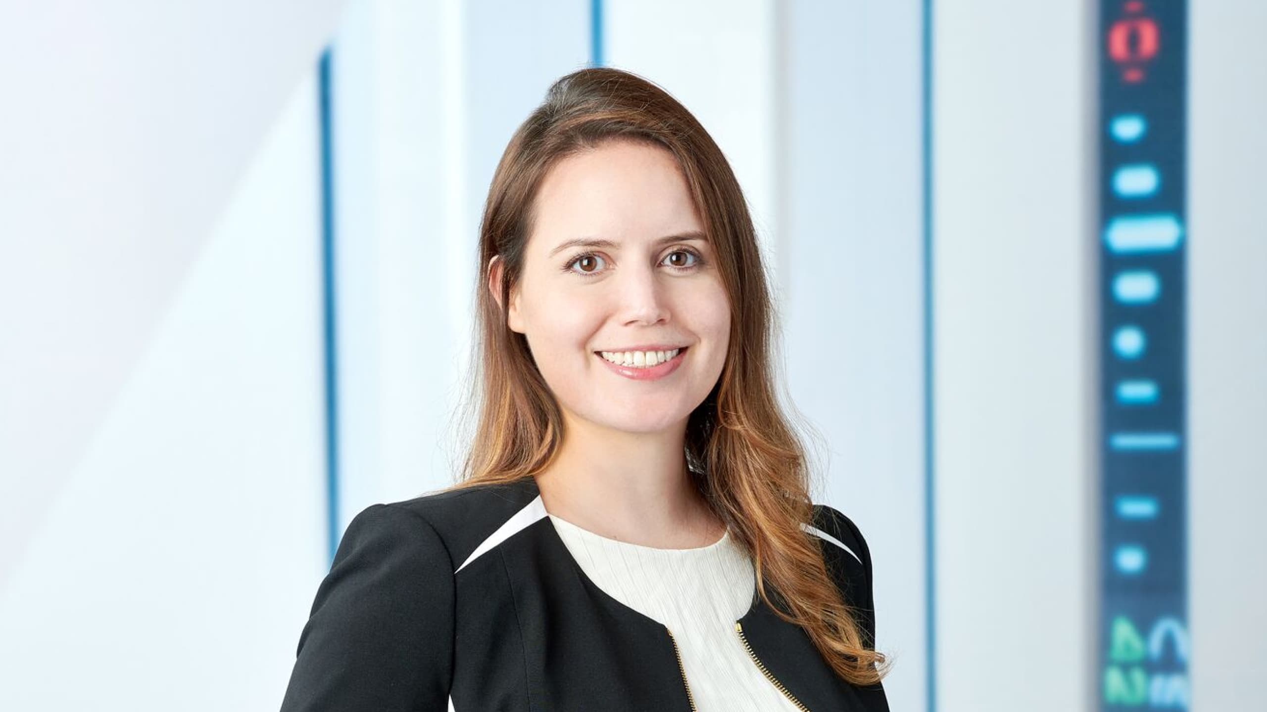 Marta Bezoari | PIMCO