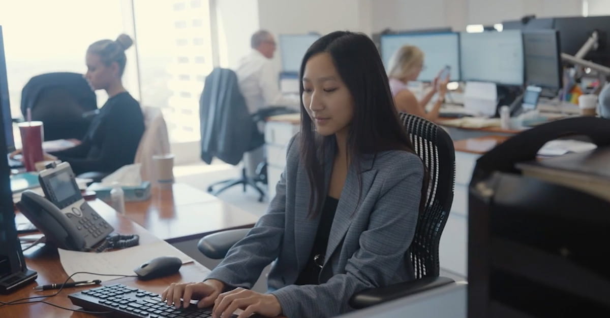 PIMCO Internship Program: Opening Doors to Career Opportunities (video) | PIMCO