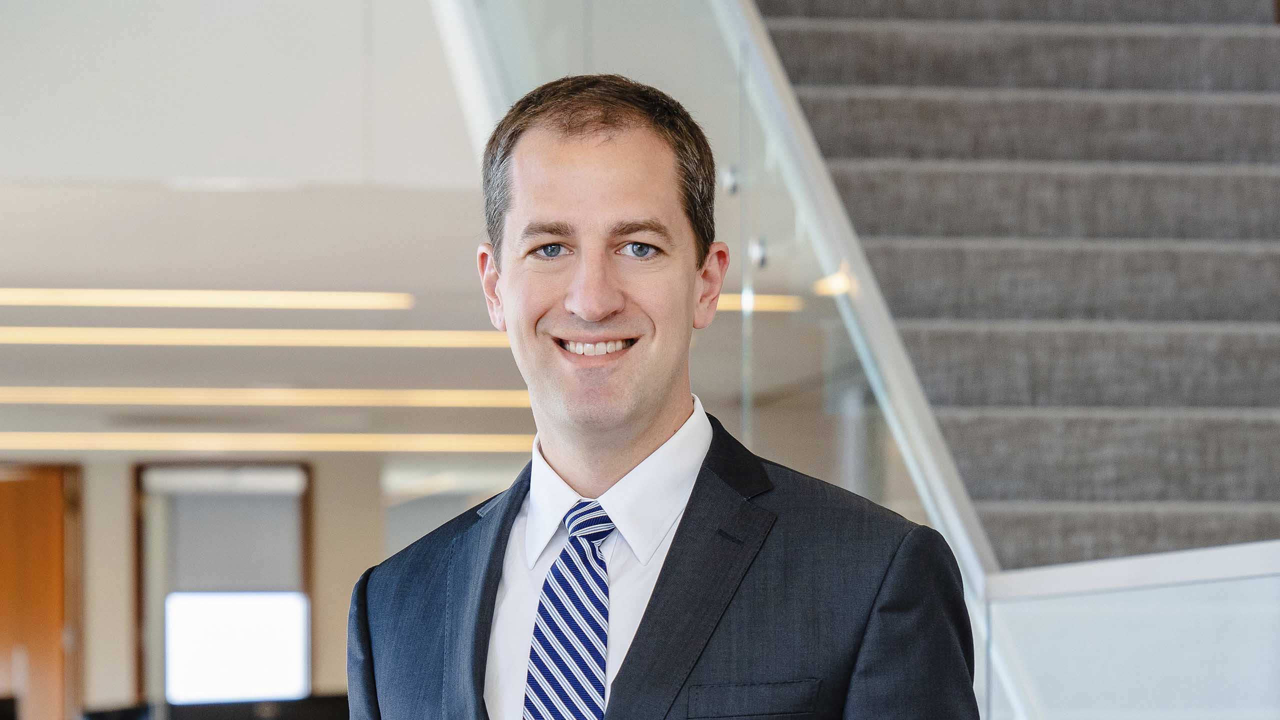 Christopher Neumeyer | PIMCO